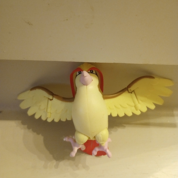Pokemon | Toys | Pokemon Battle Figure Pidgeot Figurine | Poshmark